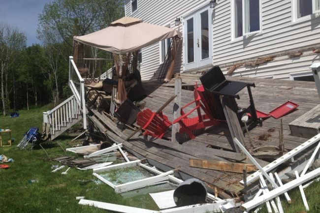 4 Signs You Should Stop Using Your Deck Today